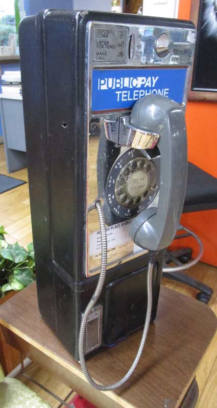 70'S PAY PHONE in PHONE BOOTHS > PHONES