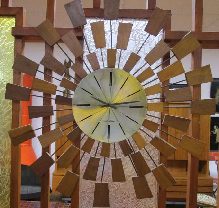 SPUTNIK CLOCK in CLOCKS > WALL CLOCKS