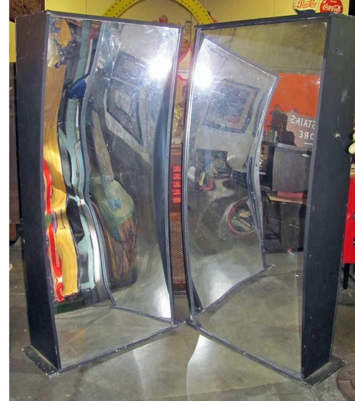 FUN HOUSE MIRRORS in ARCADE > Gumball Machines