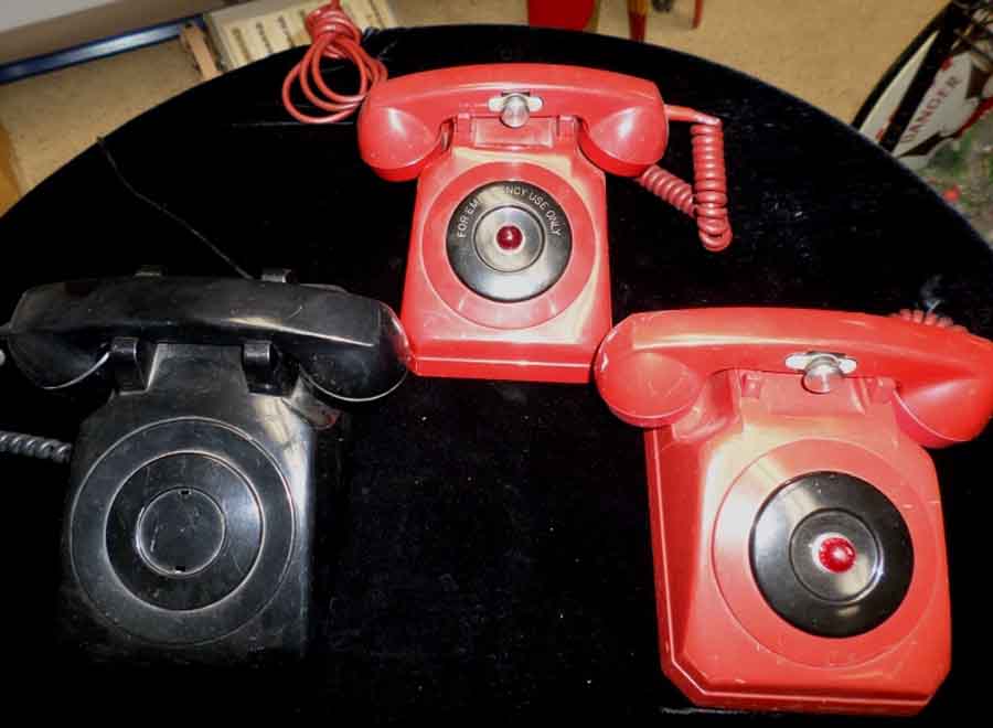 HOT LINE/SECURITY PHONES in PHONE BOOTHS > PHONES